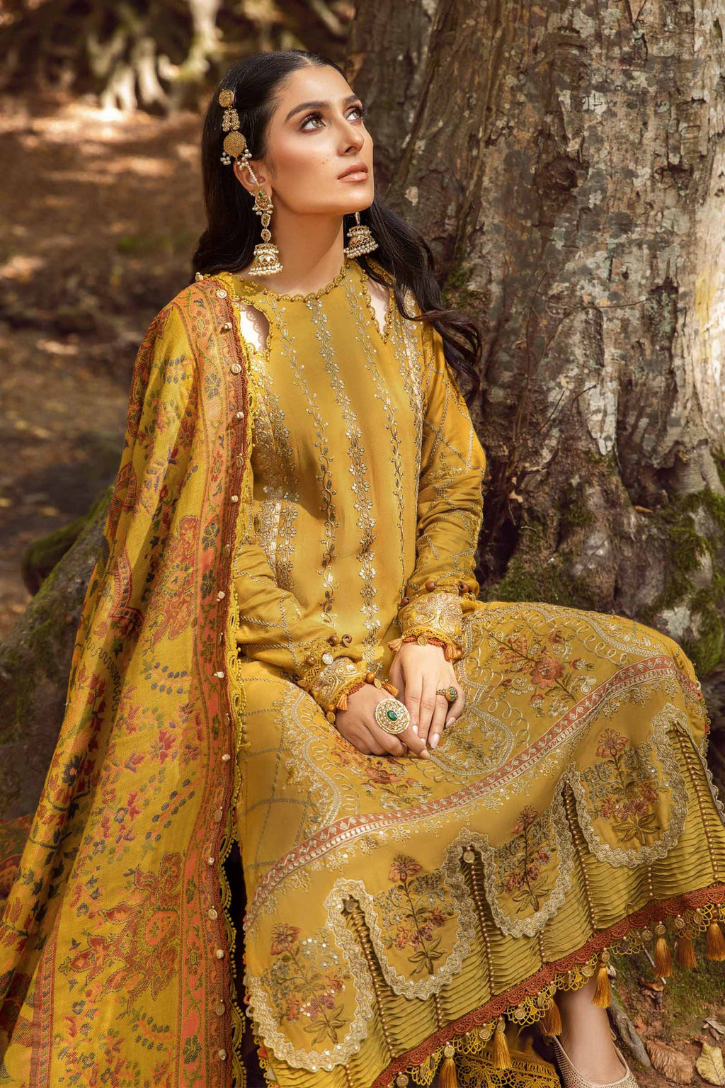 Maria b 3PC Embroidered Dhanak with Printed Shawl - GA1798 – Gul Attire